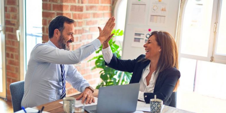 What is Outside Sales? Is it a good career? Honest Pros and Cons.